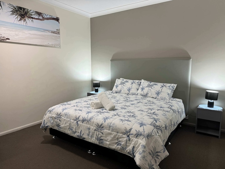 Marina View Apartment At Park Regis Steps From Townsville Cbd - Magnetic Island