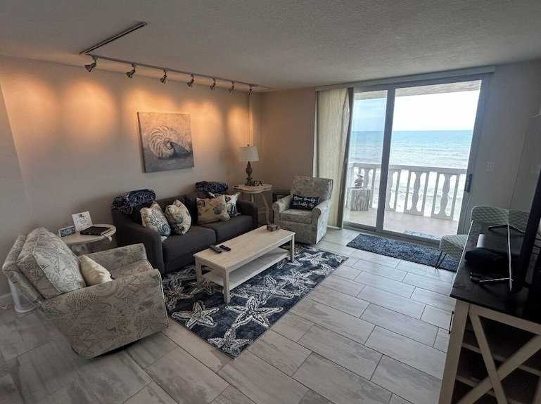 Charming 2-bedroom Condo In Wonderful Ormond Beach With Pool, Wifi, Smart Tvs - 오먼드 비치