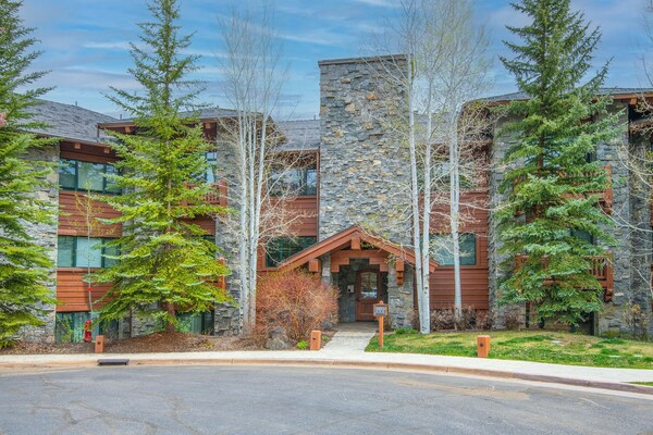 Hummingbird By Elevation Accommodations - Beaver Creek, CO