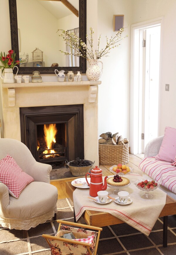 Fosse Farmhouse B&b And Holiday Cottages - Castle Combe