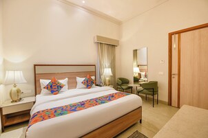 Quarto Deluxe | Lençóis de algodão egípcio, roupa de alta qualidade, cofre no quarto 