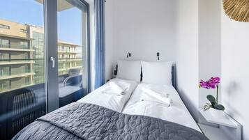 Apartamento (68) | Com decoração personalizada, com mobília individualizada