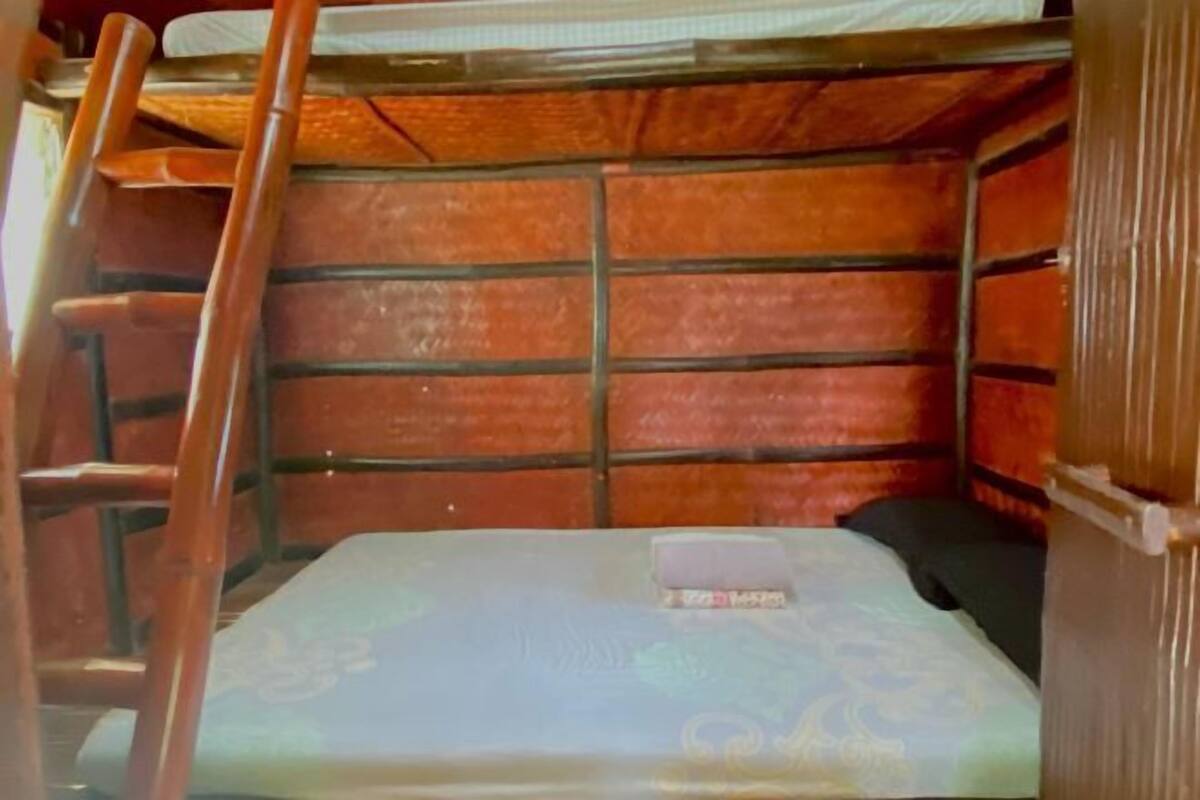 Secretária, Wi-fi grátis, roupa de cama fornecida