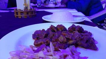 Café da manhã continental grátis todos os dias