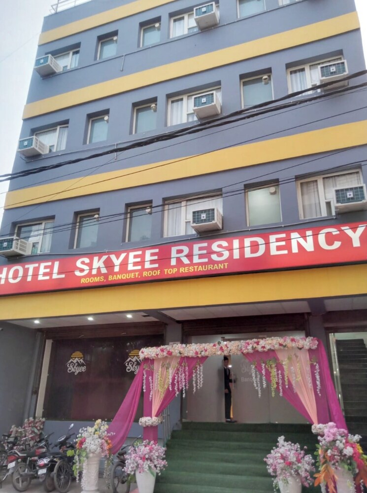 Hotel Skyee Residency Chandigarh - Chandigarh