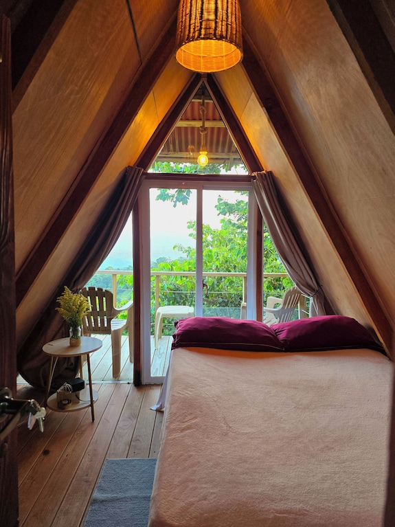 Cabaña En Lo Alto De La Montaña Con Vista úNica A 35 Minutos De La Ciudad! - República Dominicana