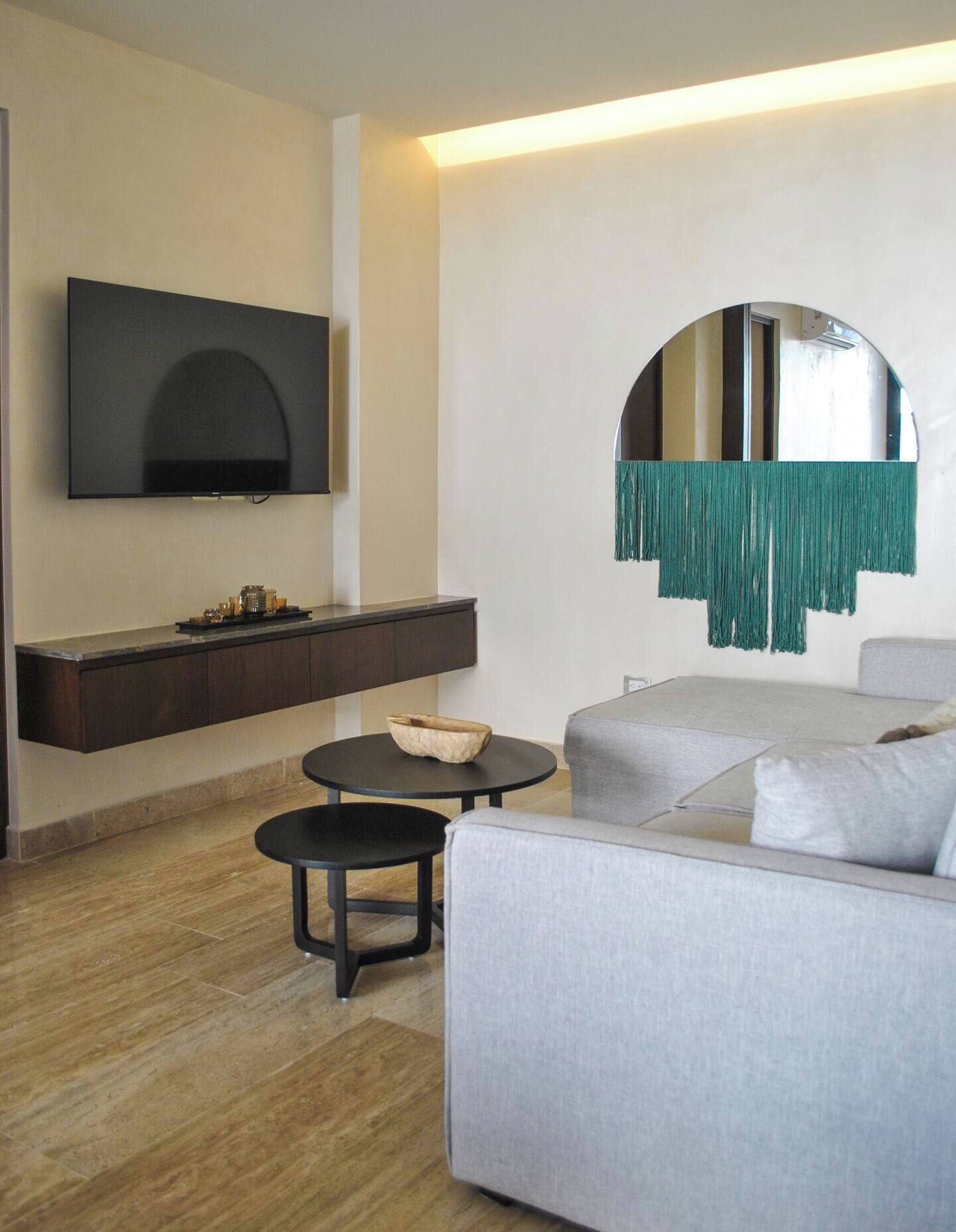 New Listing** This Premium Two-bedroom Condo Offers The Best Of Both Worlds - Set In One Of Tulums Most Desirable Areas, Youre Just Minutes From Shops, Restaurants, And The Main Road To The Beach. - Paradise Beach