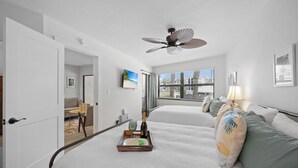 Condo, várias camas (Unique two-story cabana condo located) | 2 quartos