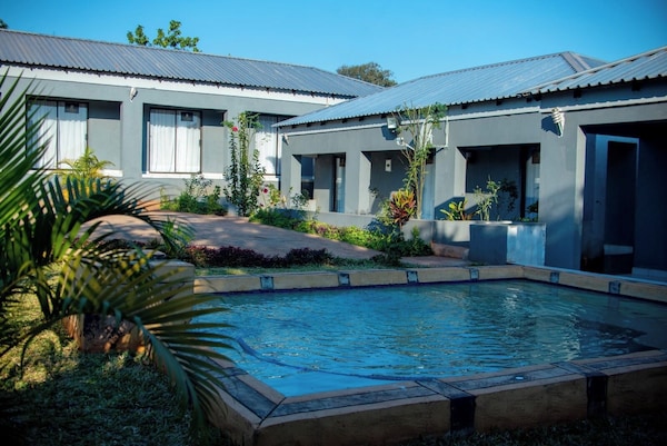 Lugogo Guesthouse - Thohoyandou