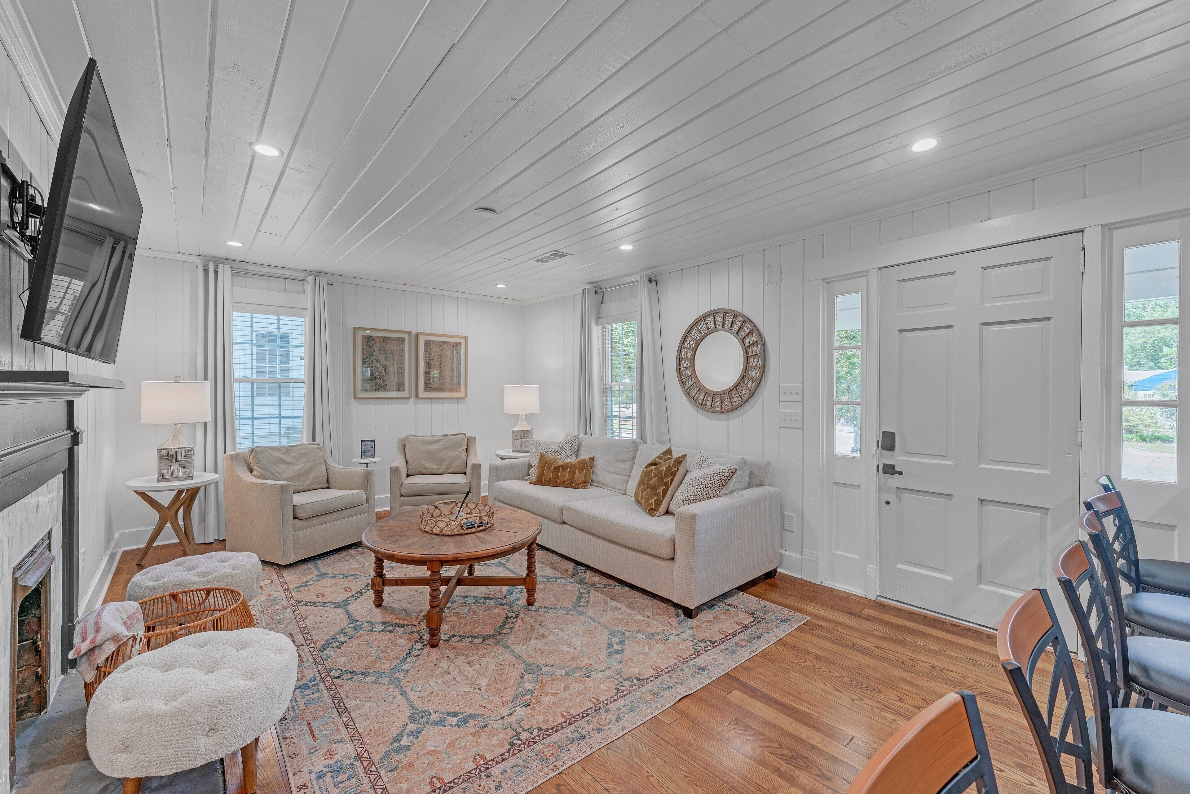 New! Bungalow Off Floyd St In The Heart Of Covington - Covington, GA