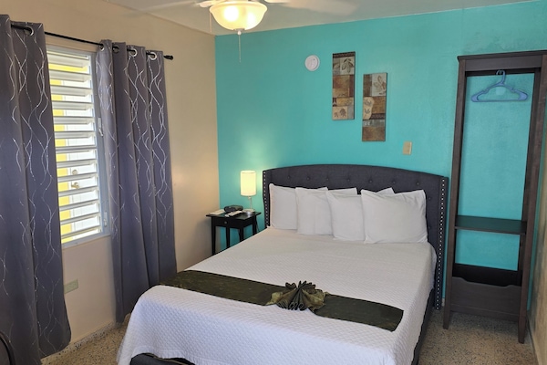 Quarto Duplo, varanda | Cortinas/cortinados opacos, Wi-fi grátis