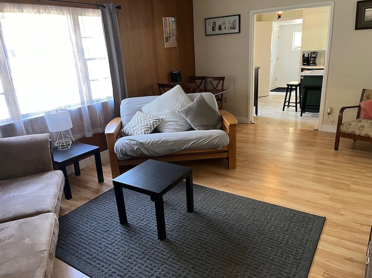 Cozy Rustic 50's Home Located On A Campground Beside The Famous Cowichan River. - Duncan