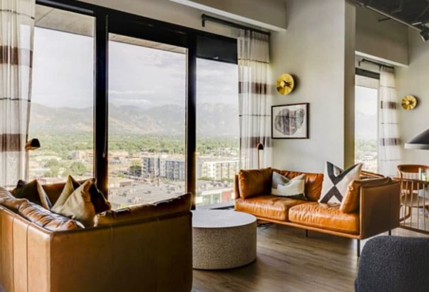 Elevated Living Slc Dt Gym Free Parking - Salt Lake City, UT