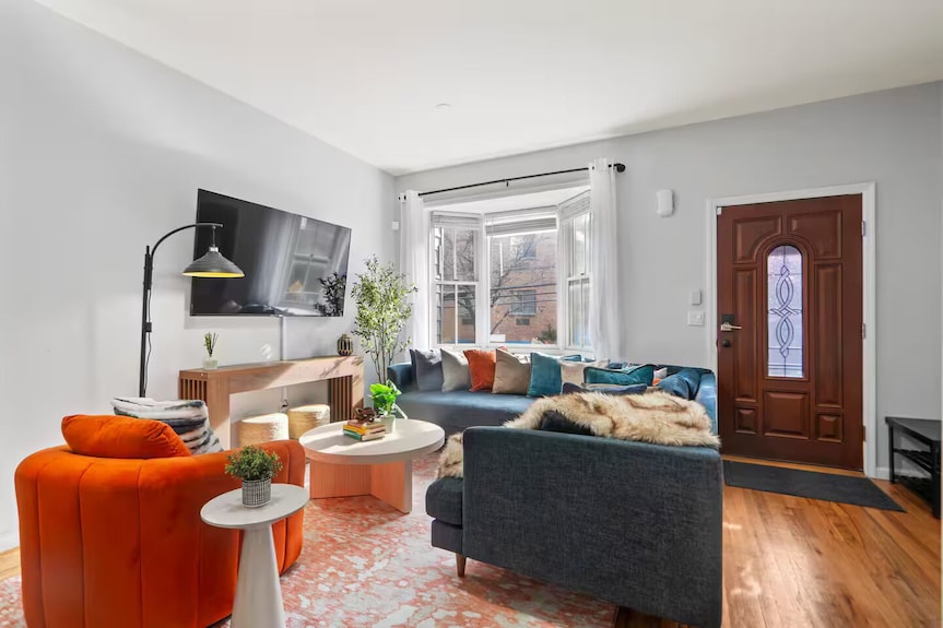 New!3bed 3full Bath/sleeps 12/15 Mins To Nyc/near T Station,buses And Parks - Brooklyn, NY