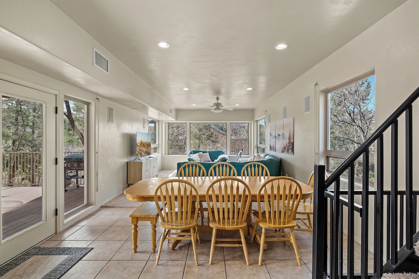 Arcade-filled Mountain Escape At Little Bear Lodge - Sonora