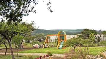 Área de recreio para crianças (ao ar livre)