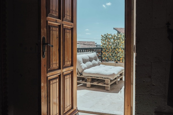 Quarto casal ou duplo luxo, vista para o pátio | 1 quarto, roupas de cama premium, frigobar, quartos à prova de som