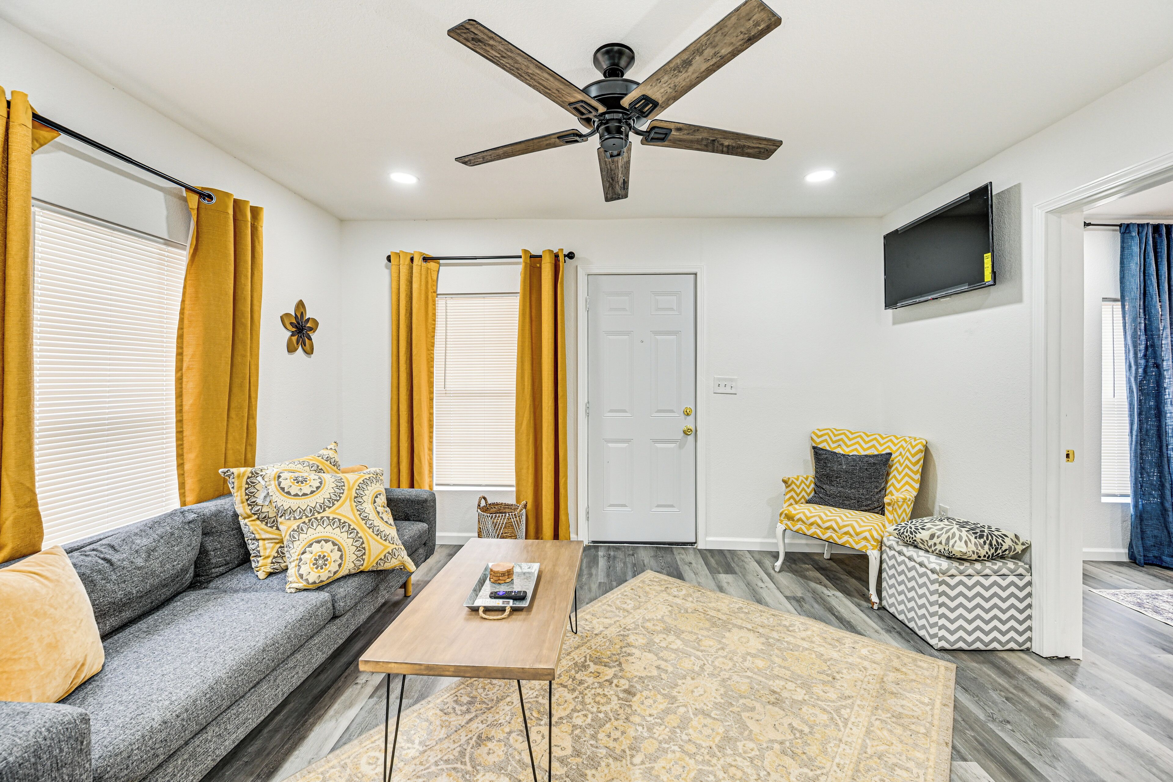 1 Mi To Dtwn: Family Home W/ Porch In Brownwood - Brownwood, TX