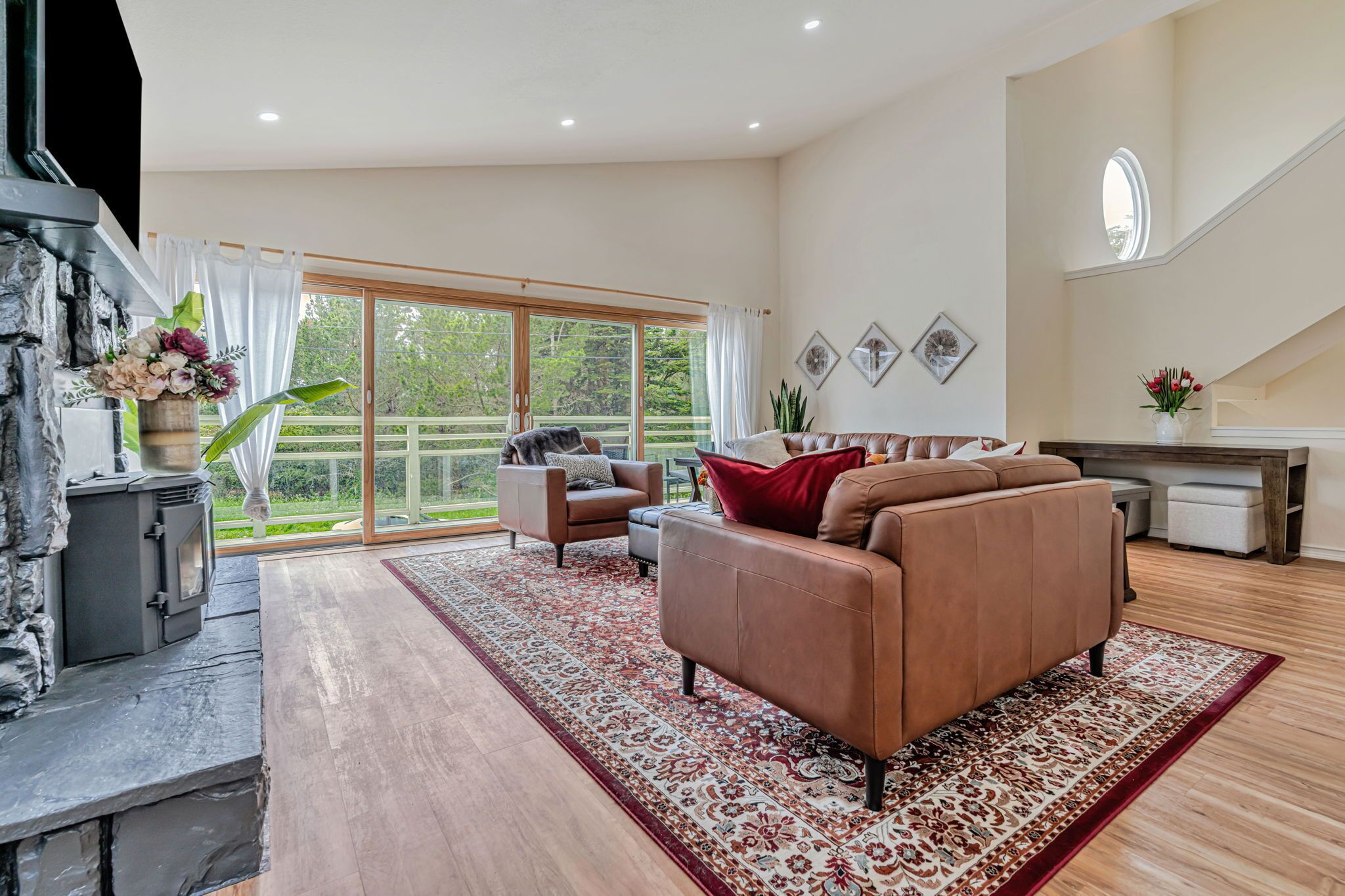 Spacious 4-bedroom House With Ac 10 Mins Walk To Beach, Hiking N Pier & Dogs Ok - Half Moon Bay, CA