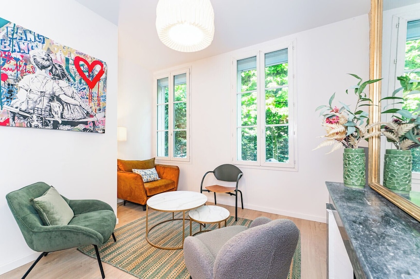 Charming And Radiant Flat - Bordeaux