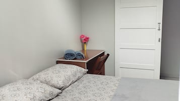 Quarto duplo básico | Wi-Fi de cortesia
