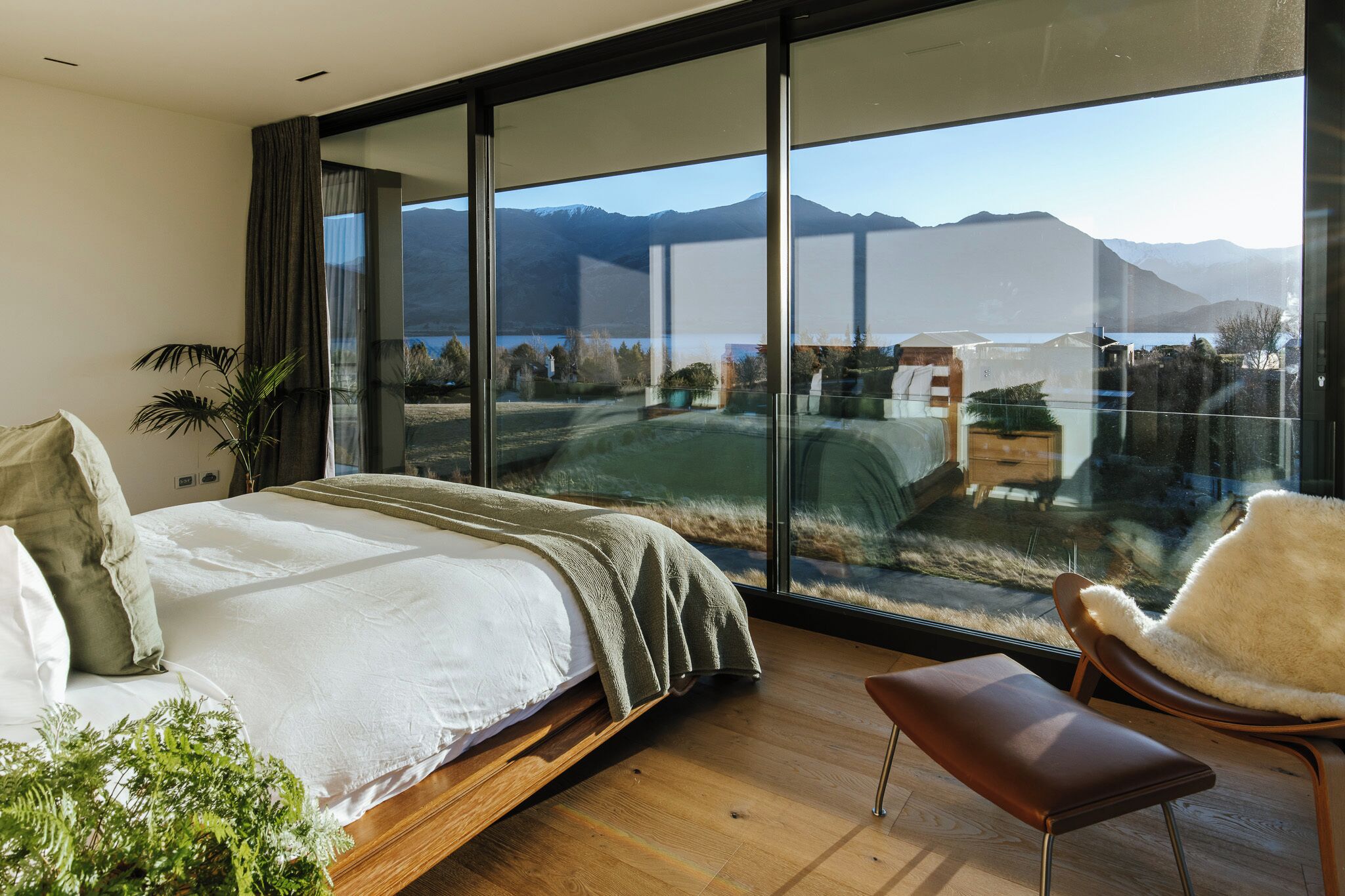 Villa de Luxo, 6 quartos, vista para o lago | 6 quartos, ferro/tábua de engomar, Wi-fi grátis 