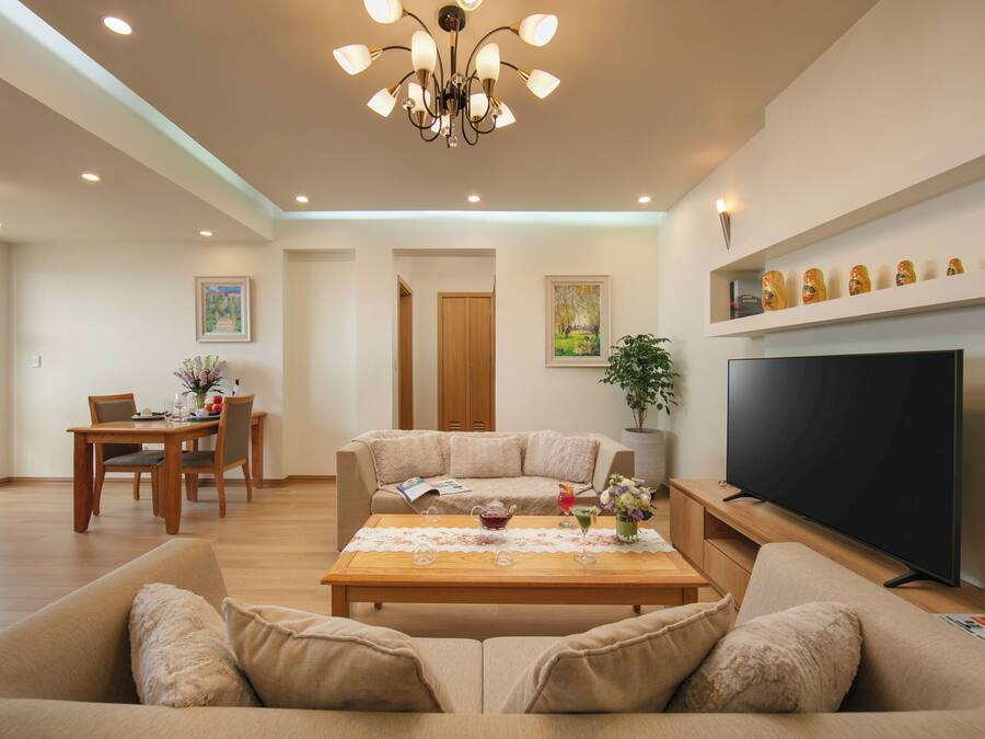 Apartamento, sacada, vista para a cidade | Área de estar