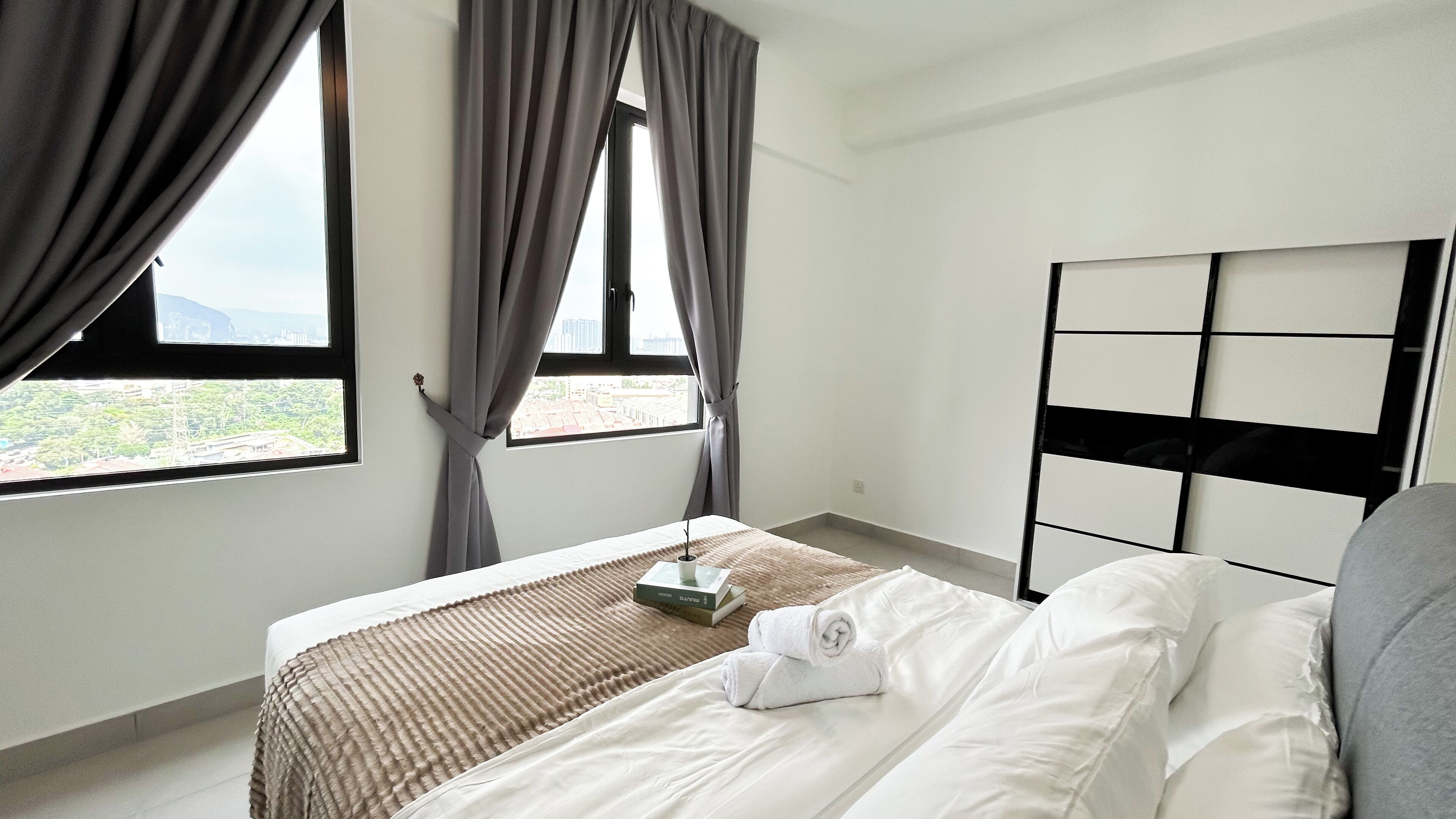 Apartamento, 2 quartos | Ferro/tábua de engomar, roupa de cama fornecida 