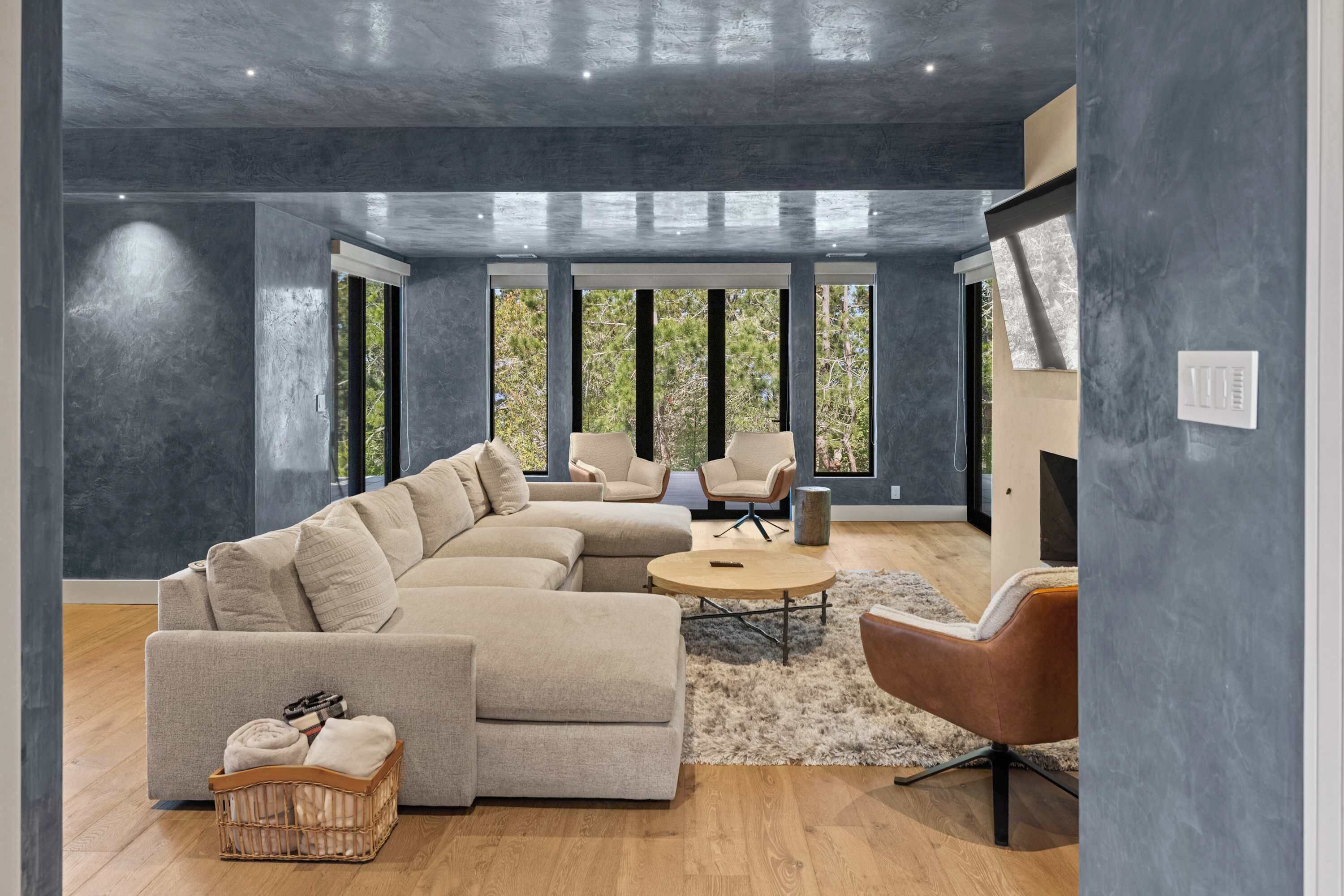 Luxury  Pebble Beach 5br 6ba Newly Remodeled Home - Big Sur, CA