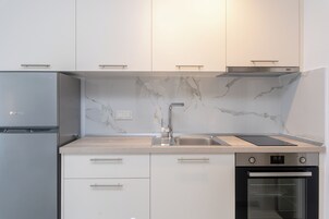 Apartamento básico, 1 quarto | Cozinha privada