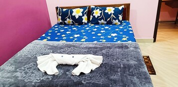 Quarto casal luxo | Quartos à prova de som, Wi-Fi de cortesia, roupa de cama