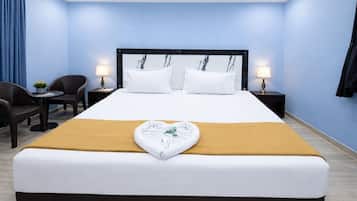 Quartos à prova de som, Wi-Fi de cortesia, roupa de cama