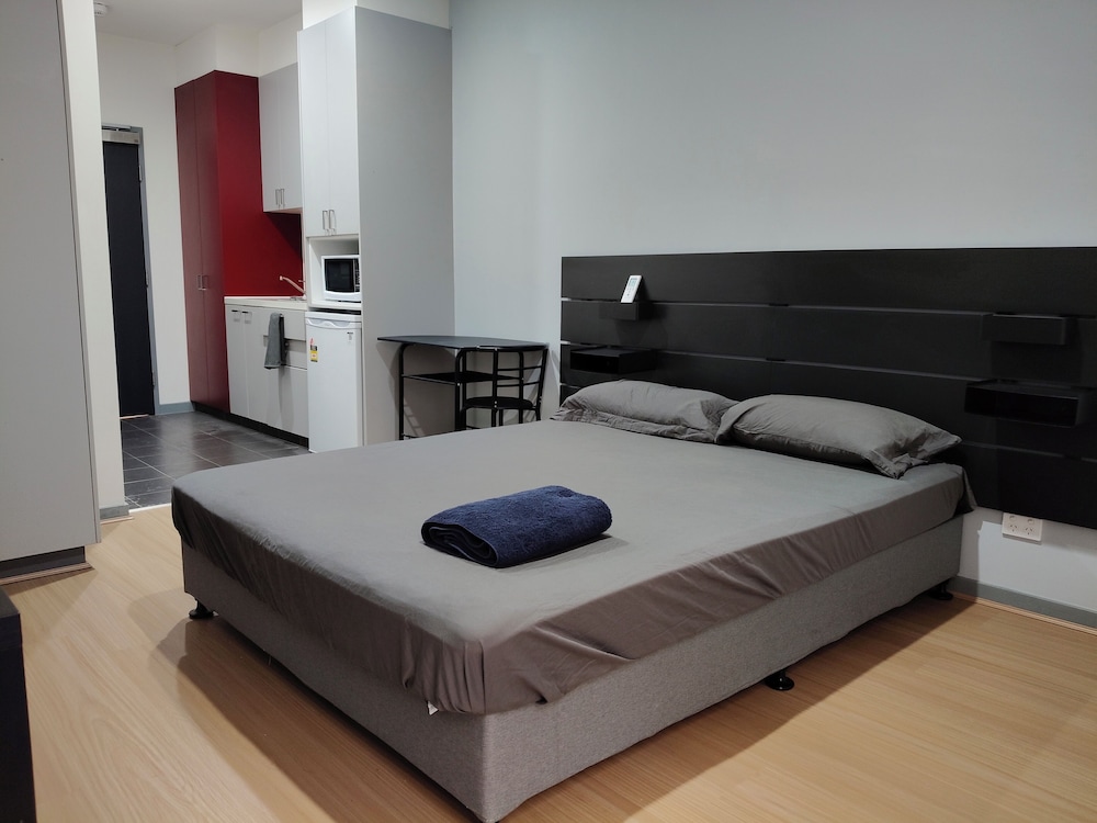 Melbourne Studio Apartments Hotel @ 138 Elgin Carlton - Melbourne