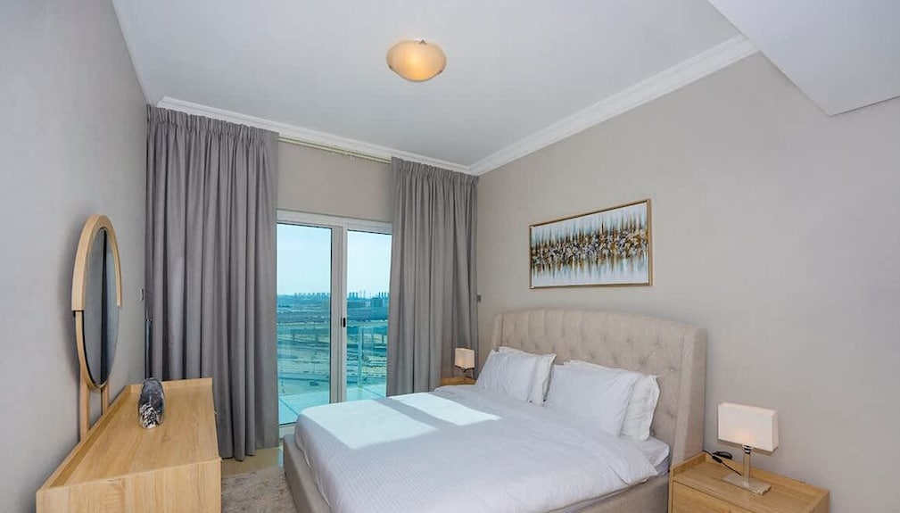 Large 1br With Lake View In Jlt Close To Metro - Dubai