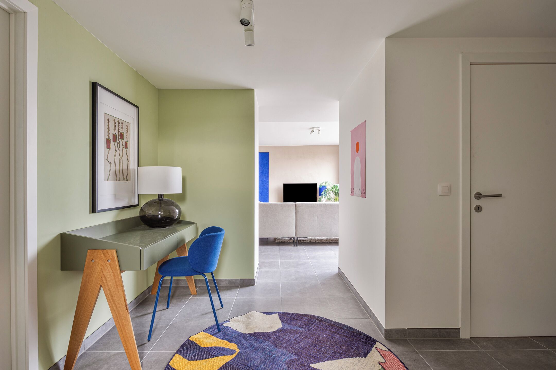 Spacious 2 Bedroom Apartment With Parking - Brussels