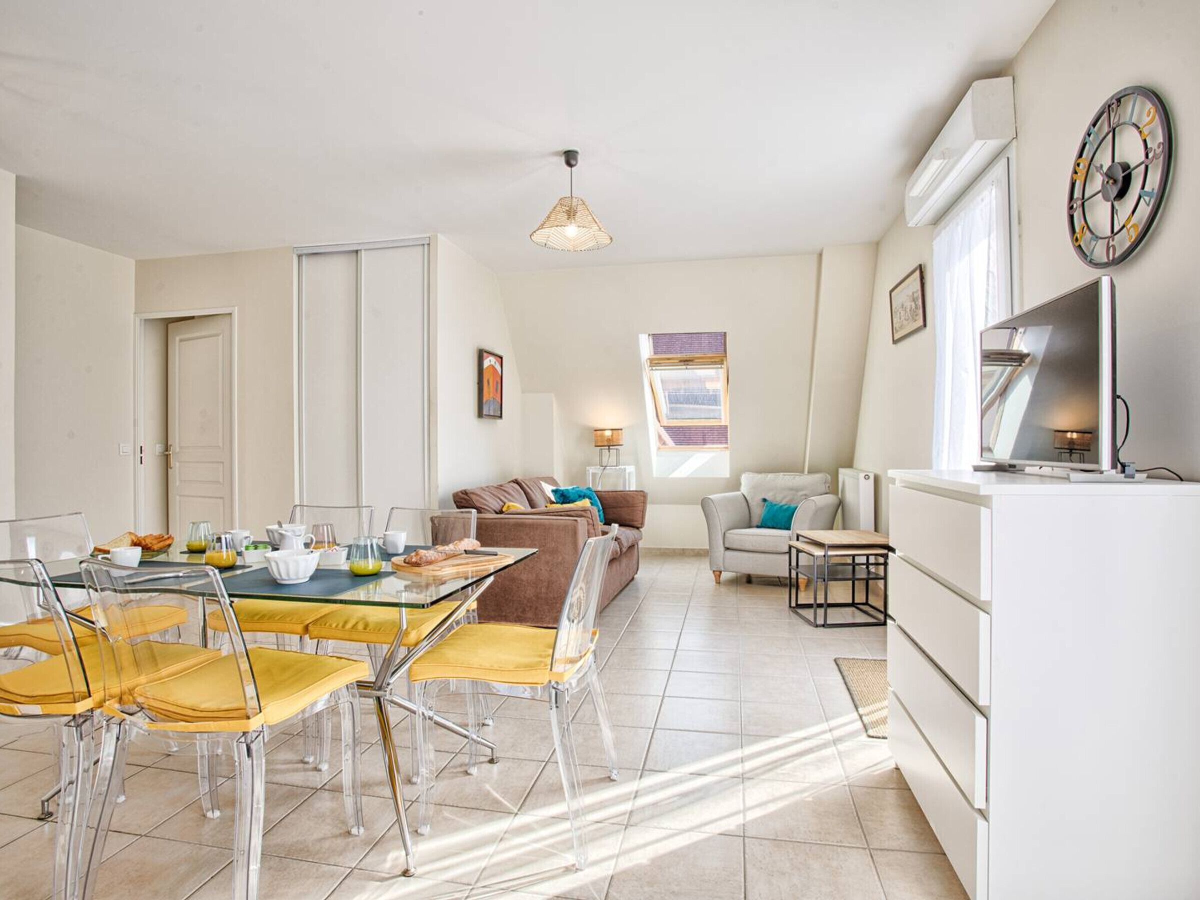 Appartement Lumineux Avec Balcon Et Piscine Pour 5 Personnes - Franceville-Plage