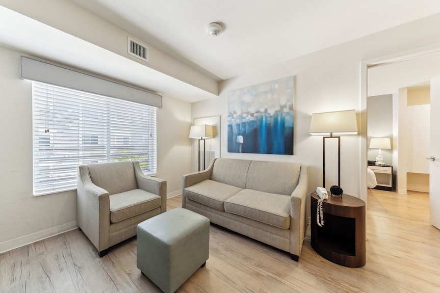 Properties By Preston I Stylish 1bed I Gym - San Antonio, TX