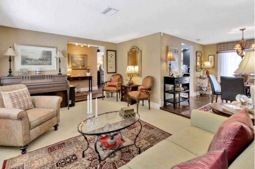 4 Bed 2 Bath Bayshore Home. Near Longest Sidewalk In United States - Tampa, FL