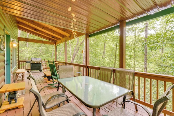 Game Room & 3-story Deck At Lake Hiwassee Hideaway - North Carolina
