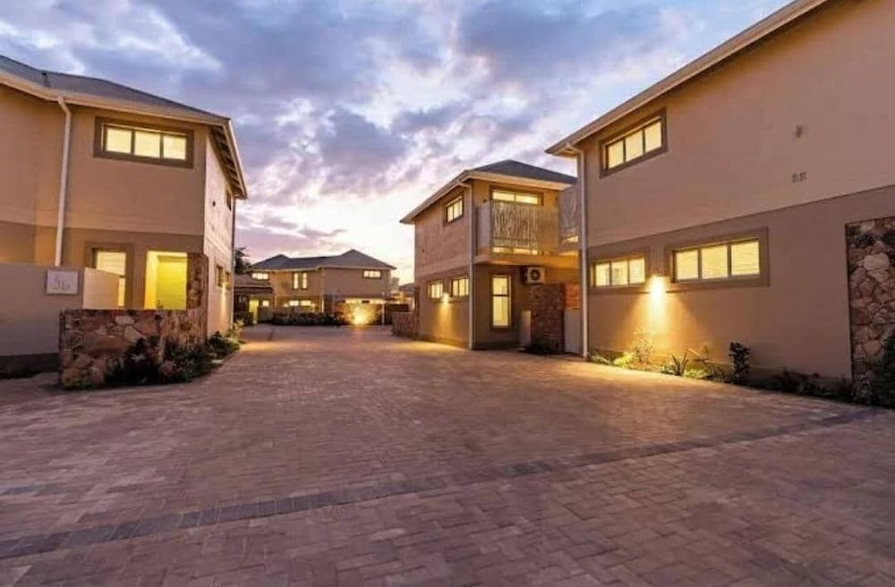 Khaya Apartments At Miombo Mews - Victoria Falls