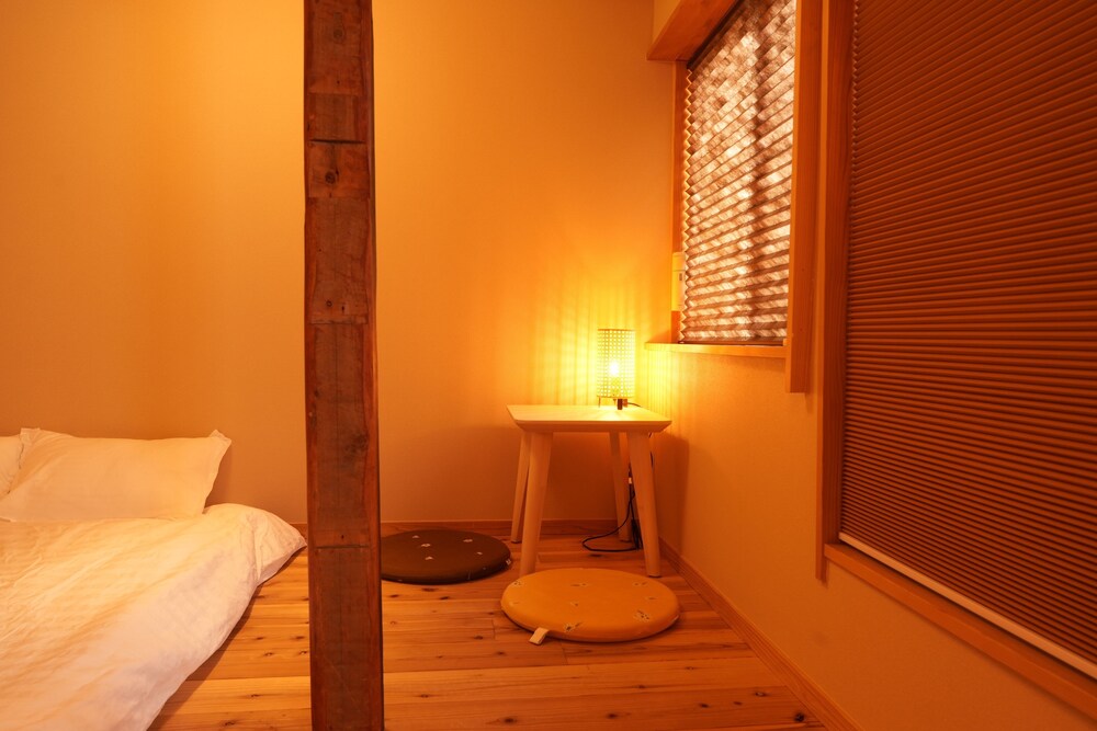 [Mibu-an]Traditional Japanese-style Kyoto townhouse Close to public ...