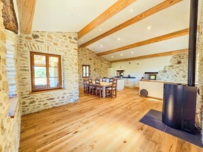 Casa, vista para o jardim | Restaurantes