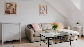 Apartamento (25) | Área de estar | TV de tela plana