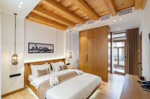 Quarto Duplo, lanai (alpendre havaiano), Vista para a cidade | Cortinas/cortinados opacos, quartos insonorizados 