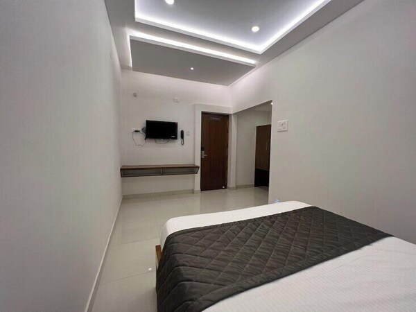 Cholas Castle Inn - Tiruchirappalli