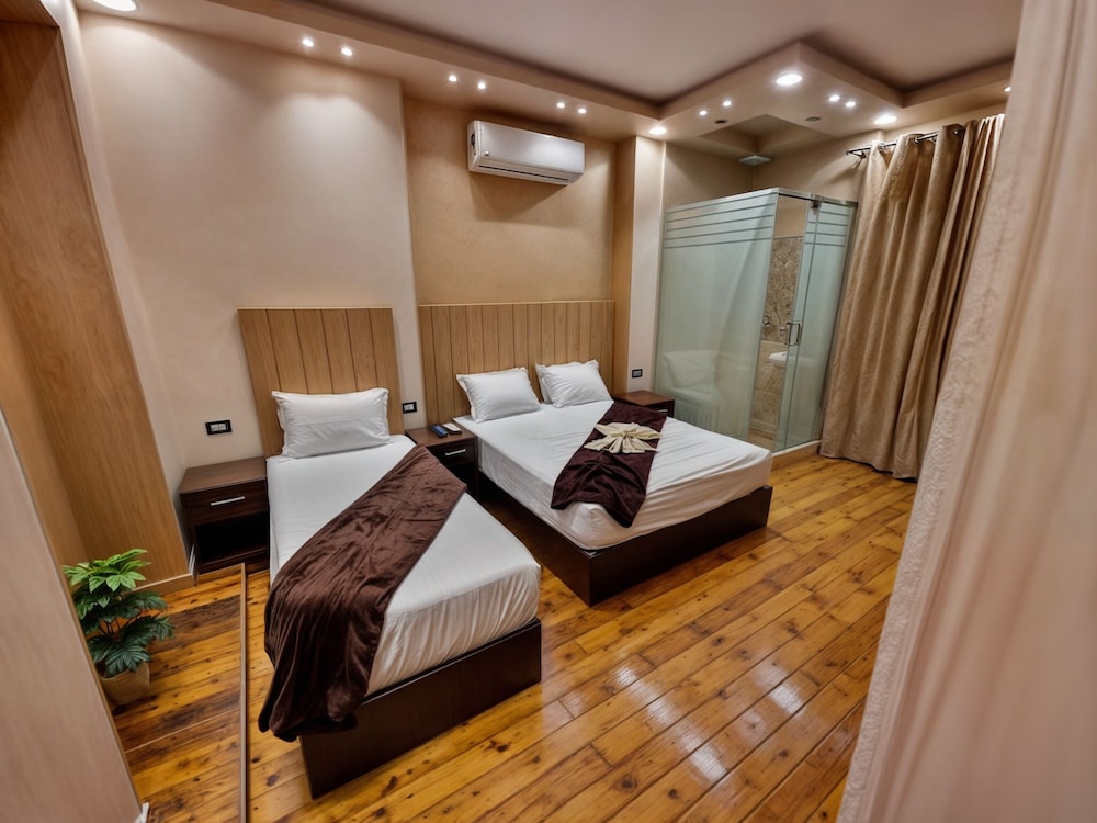 Cairo Plaza Luxe Hotel - Kairo