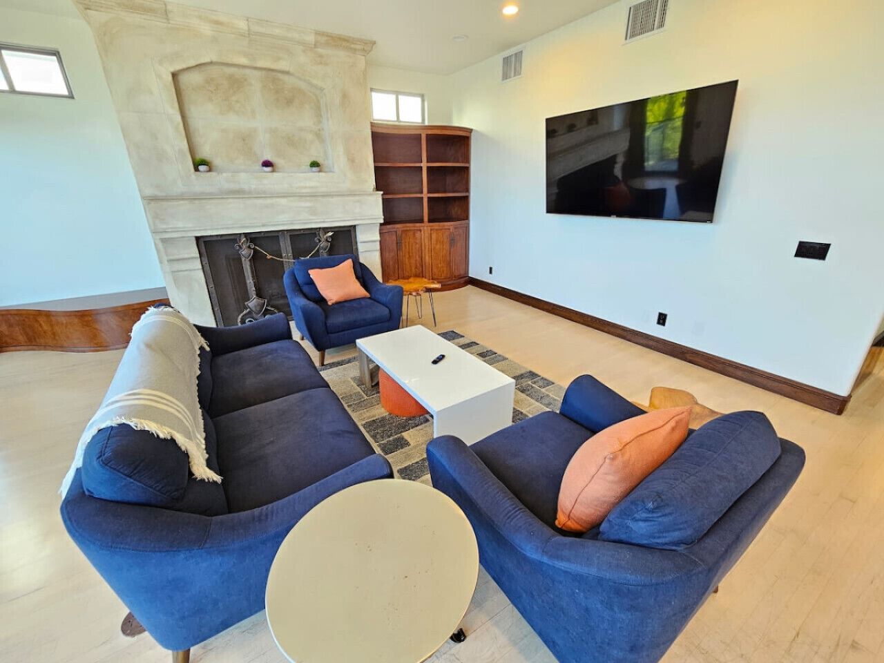 Luxury Venice 3 Bedroom 2 Bath, 1 Block To Beach! - Venice Beach