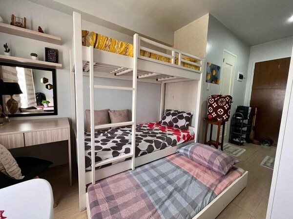 Studio One Condominium - Muntinlupa