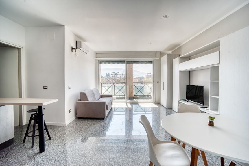 Guesthost - Casa Frida, Apartement With Balcony - Foligno