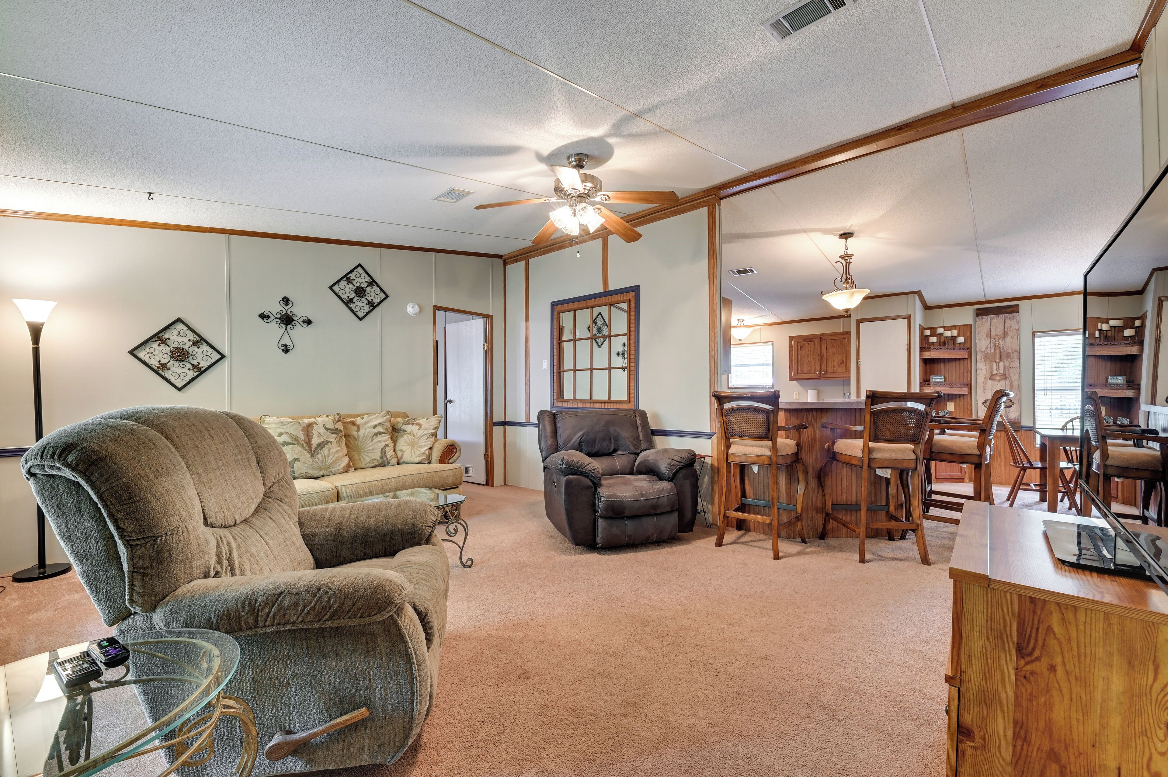 5 Blocks To Beach Access: Sanders Island Getaway! - Lake Texoma
